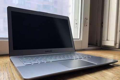 Ноутбук Samsung NP730U3E-K02RU