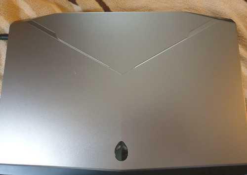Ноутбук Alienware 17