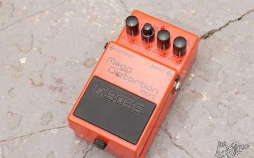 Boss Mega Distortion MD-2