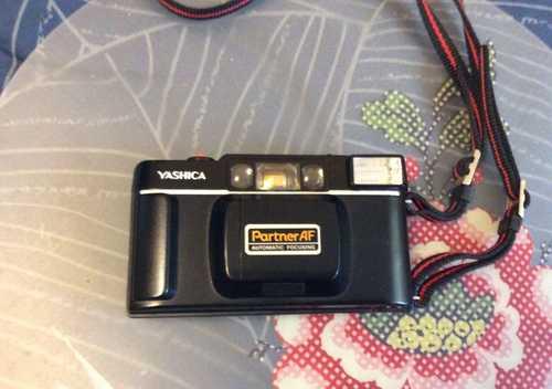 Плёночный фотоаппарат Yashica partner Af
