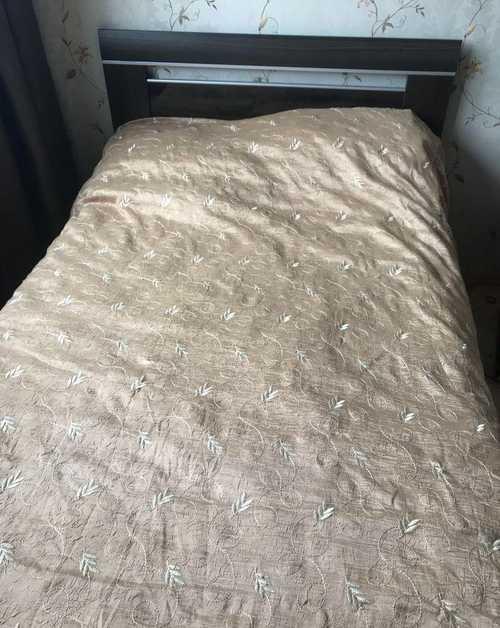 Кровать с матрасом 120х200