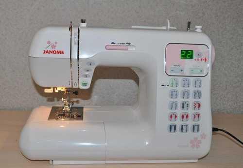 Швейная машина Janome DC 4030