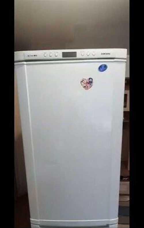 Холодильник Samsung No Frost (RL33easw)