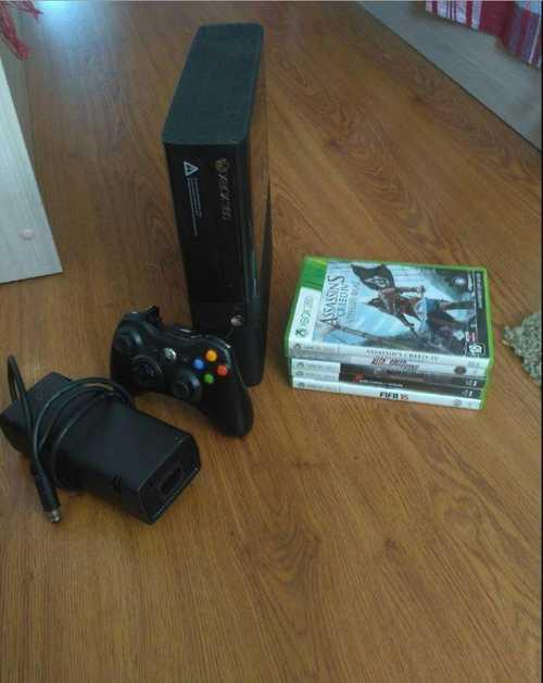 Игровая приставка Microsoft Xbox 360Е 250 Gb+5 игр