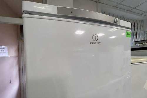 Холодильник Indesit