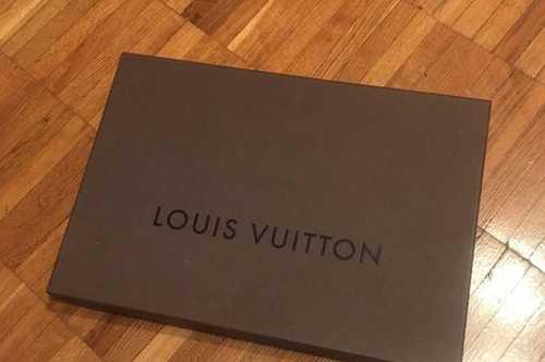 Коробка Louis Vuitton