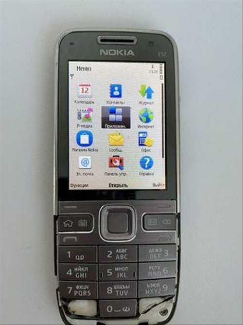 Телефон Nokia E52