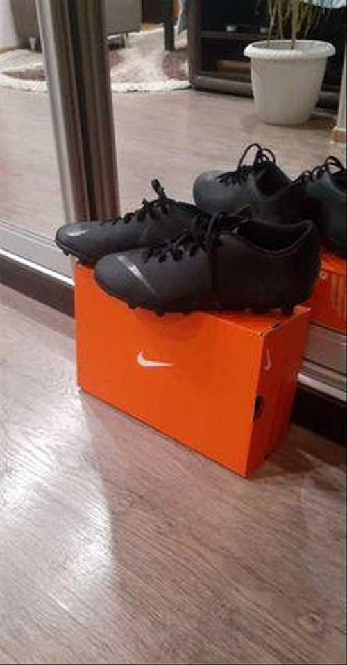 Футбольные бутсы nike (44.5 размер)