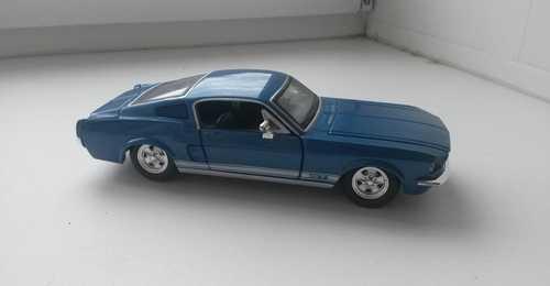 Модель машинка Ford Mustang GT 1967