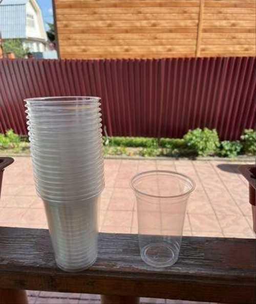 Одноразовая посуда стаканы тарелки контейнера