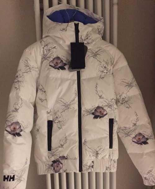 Пуховик горнолыжный Helly Hansen женский