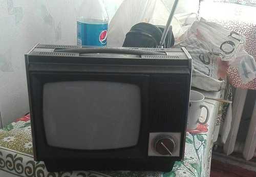 Телевизор СССР маленький