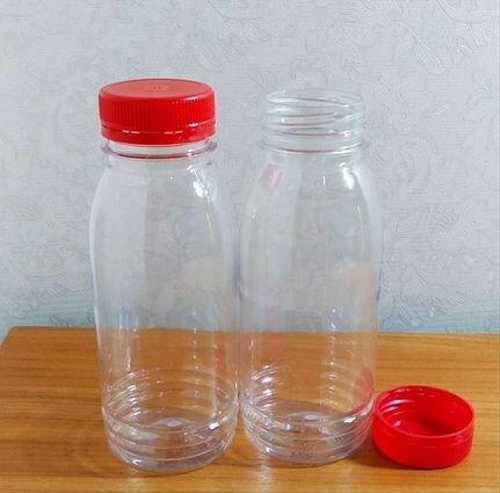 Пластиковые бутылки с крышкой