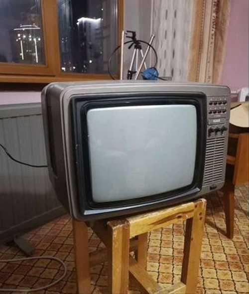 Телевизор Шилялис 32 ТЦ-401 Д СССР