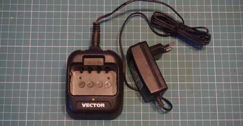 Зарядное устройство Vector BC-44