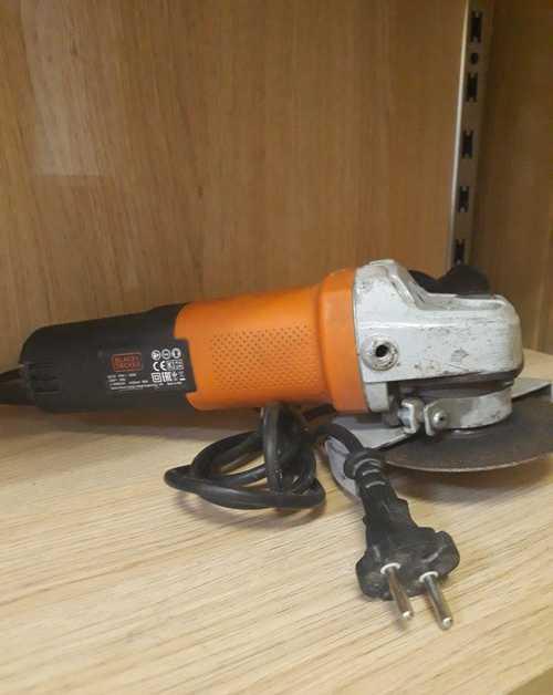 Болгарка Black Decker KG 752