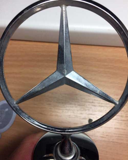 Значок Mercedes