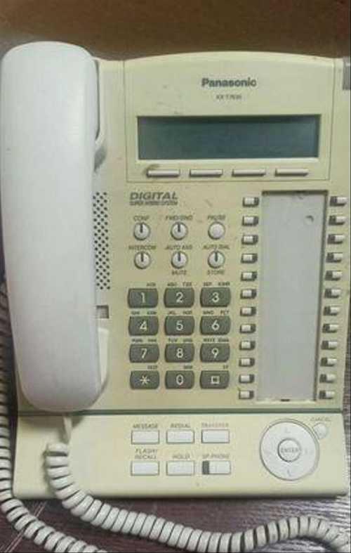 Cистемный телефон Panasonic KX-T7630RU