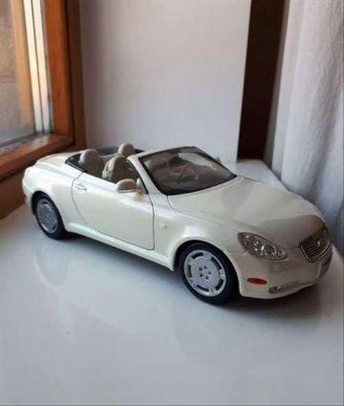 Lexus SC430, 1:18