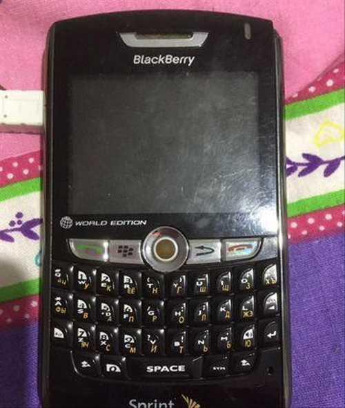 Телефон BlackBerry 8820 world edition