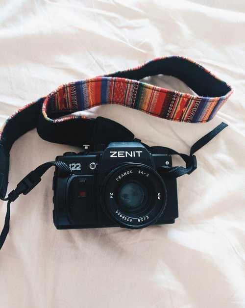Плёночный фотоаппарат Zenit 122
