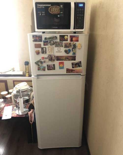 Холодильник Indesit TIA 140