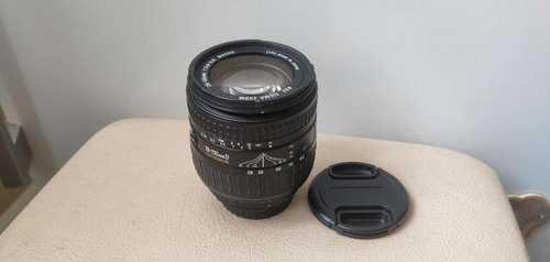 Sigma Nikon 28-135mm f/3.5-5.6 D
