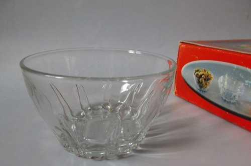 Набор стеклянных чашек Isfahan Glass Bowls