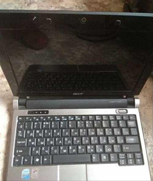 Нетбук Acer aspire one