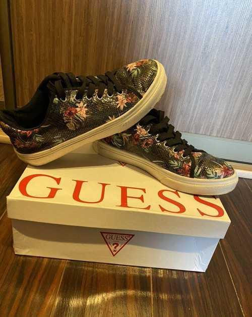 Женские кеды Guess