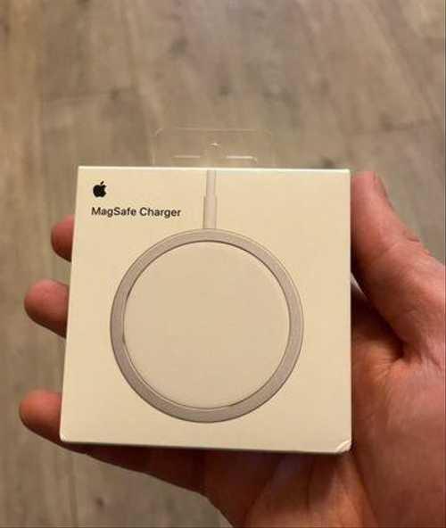 Apple MagSafe charger