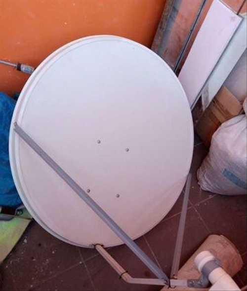 Спутниковая антенна в комплекте с тюнером