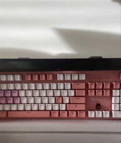 Игровая механическая клавиатура Bloody B800 новая