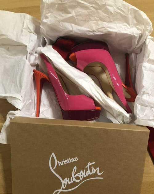 Туфли Christian Louboutin