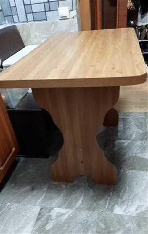 Угловые кухонные столы недорого