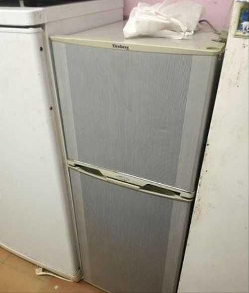 Маленький двухкамерный Холодильник
