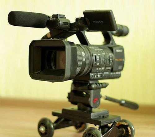 Видеокамера Sony HXR-NX5