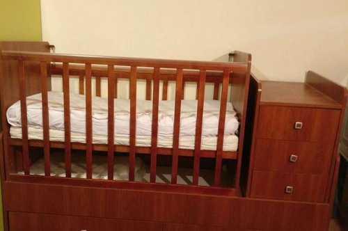 Детские кровати два в одном (2 кровати+тумба)