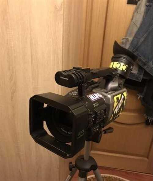 Видеокамера Panasonic dvx100