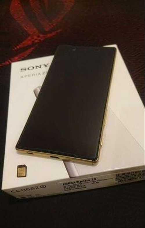 Смартфон Sony Xperia Z5 Dual