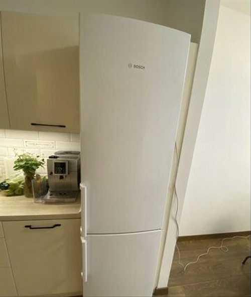 Холодильник бу Bosch 2m