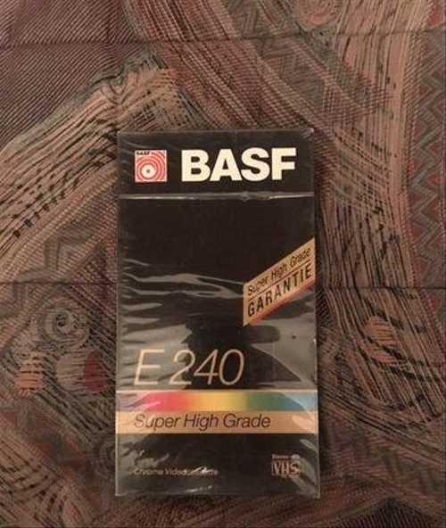 VHS Видеокассеты Basf e240 super high grade