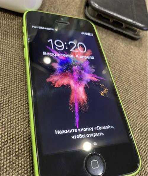 Телефон iPhone 5с