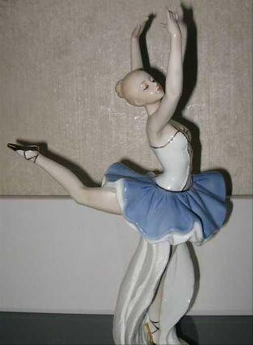 Фарфоровая фигура, фигурка балерина, девушка