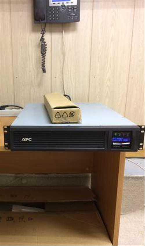 Ибп с дисплеем APC Smart-UPS SMT3000 с батареей