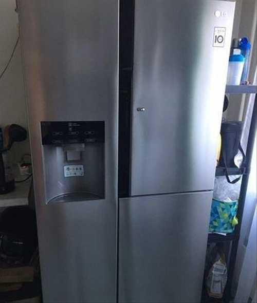 Холодильник LG (Side by Side)