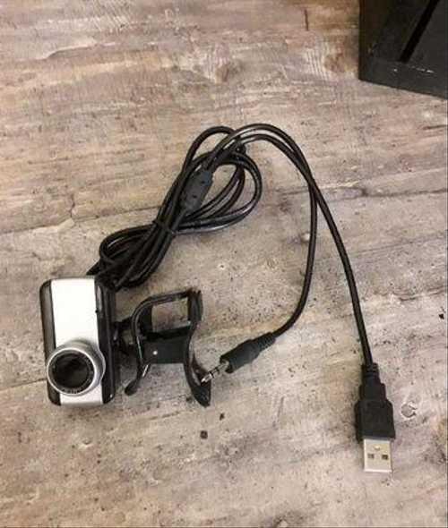 Веб-камера с микрофоном CBR