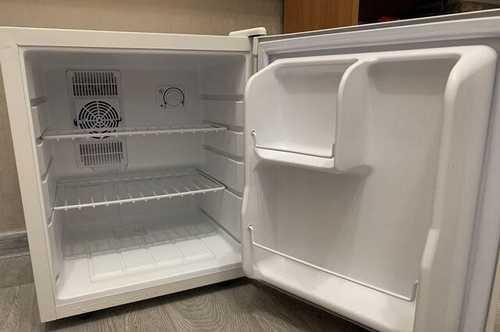 Холодильник маленький бу gastrorag BC-42B