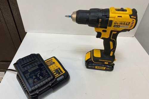 Шуруповерт Dewalt dcd777
