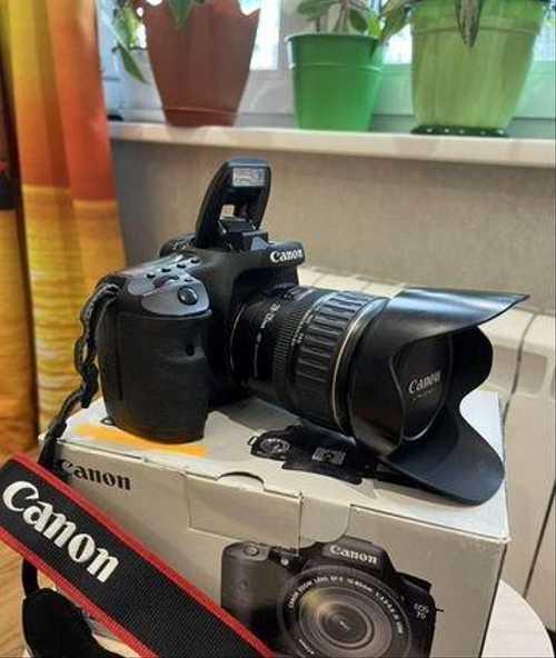 Зеркальный фотоаппарат Canon7D